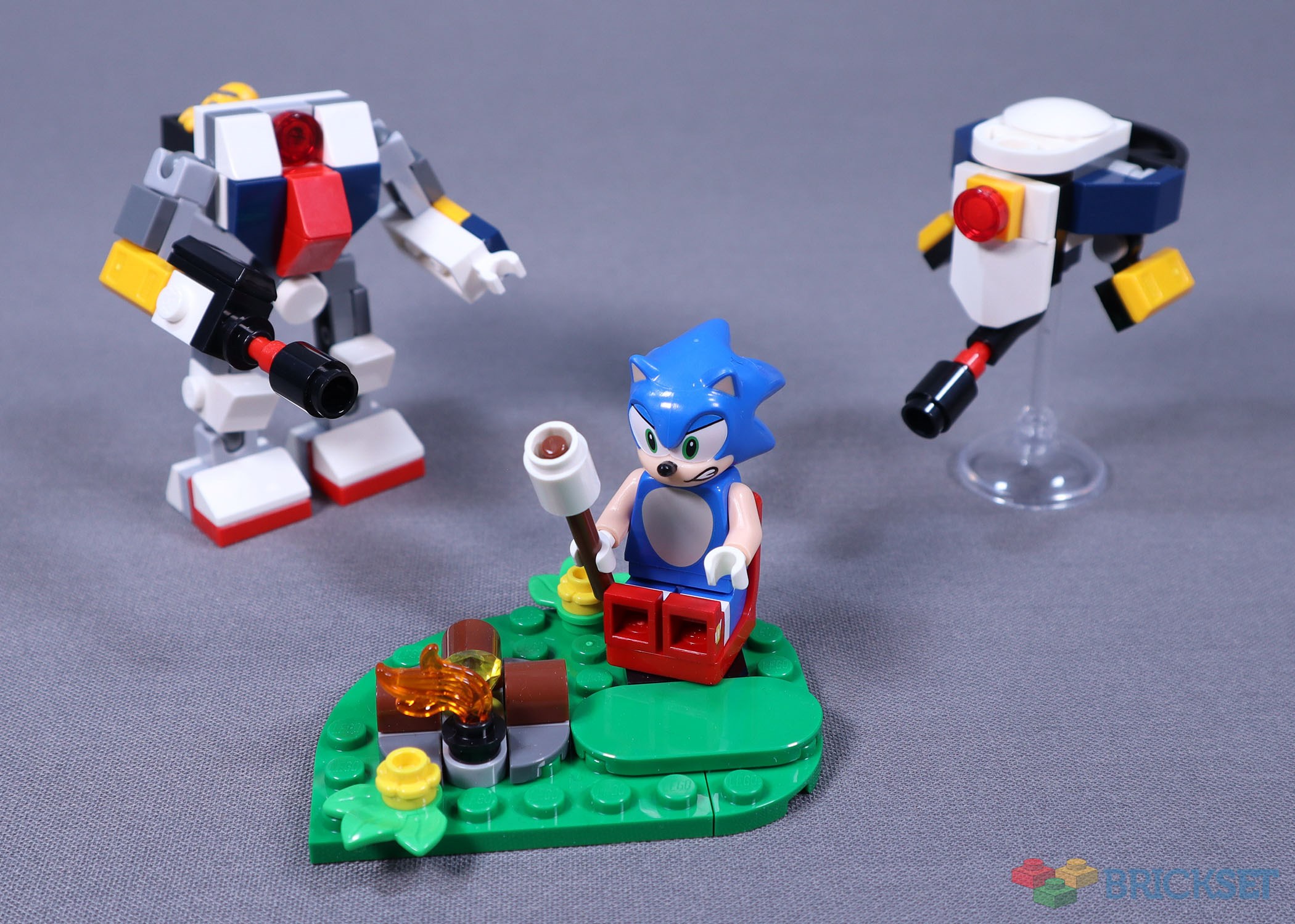 LEGO Sonic the Hedgehog 77001 Sonic's Campfire Clash review | Brickset